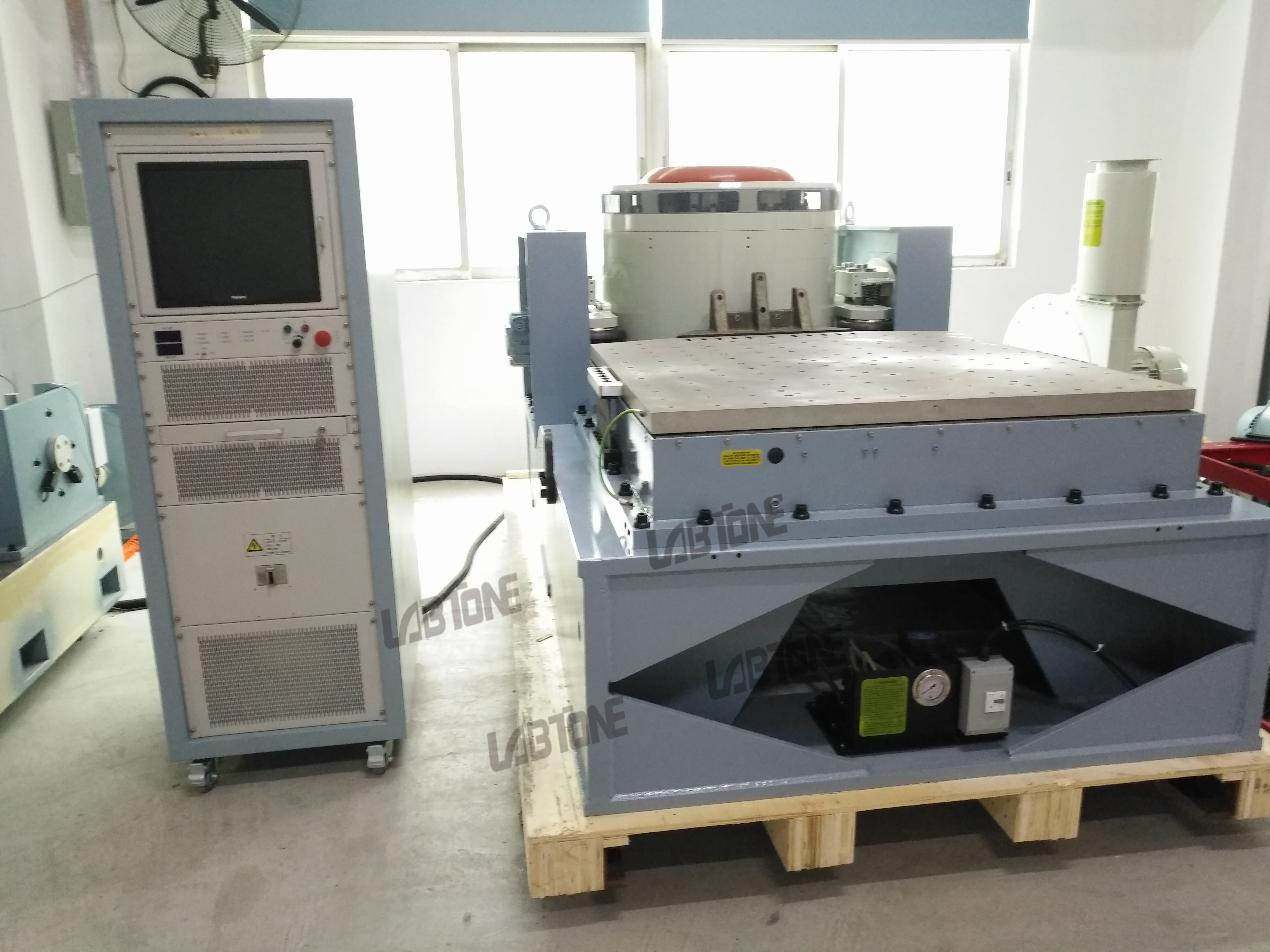 XYZ Direction Vibration Testing Machine With Sine And Random Test For ...