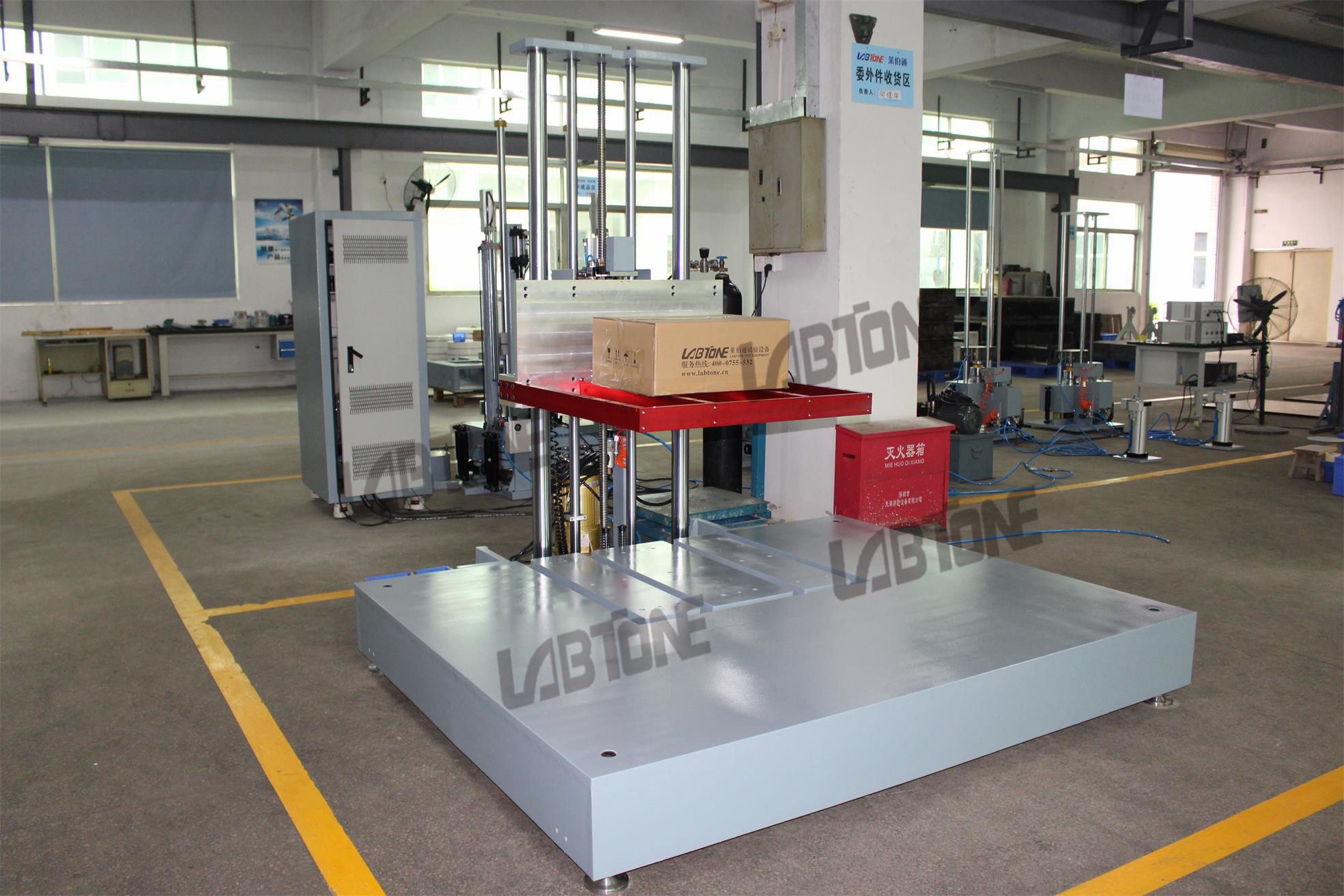 Digital Control Packaging Drop Test Machine With 300kg Payload Comply ...